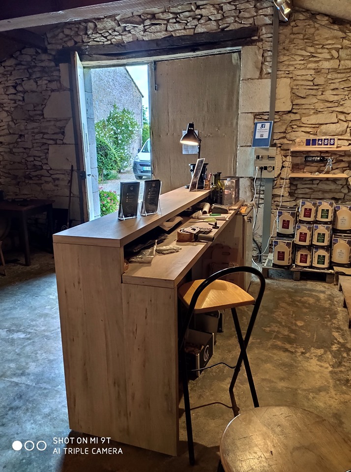 Un nouveau comptoir homemade - Château Molhière | Côtes de Duras | Vins ...